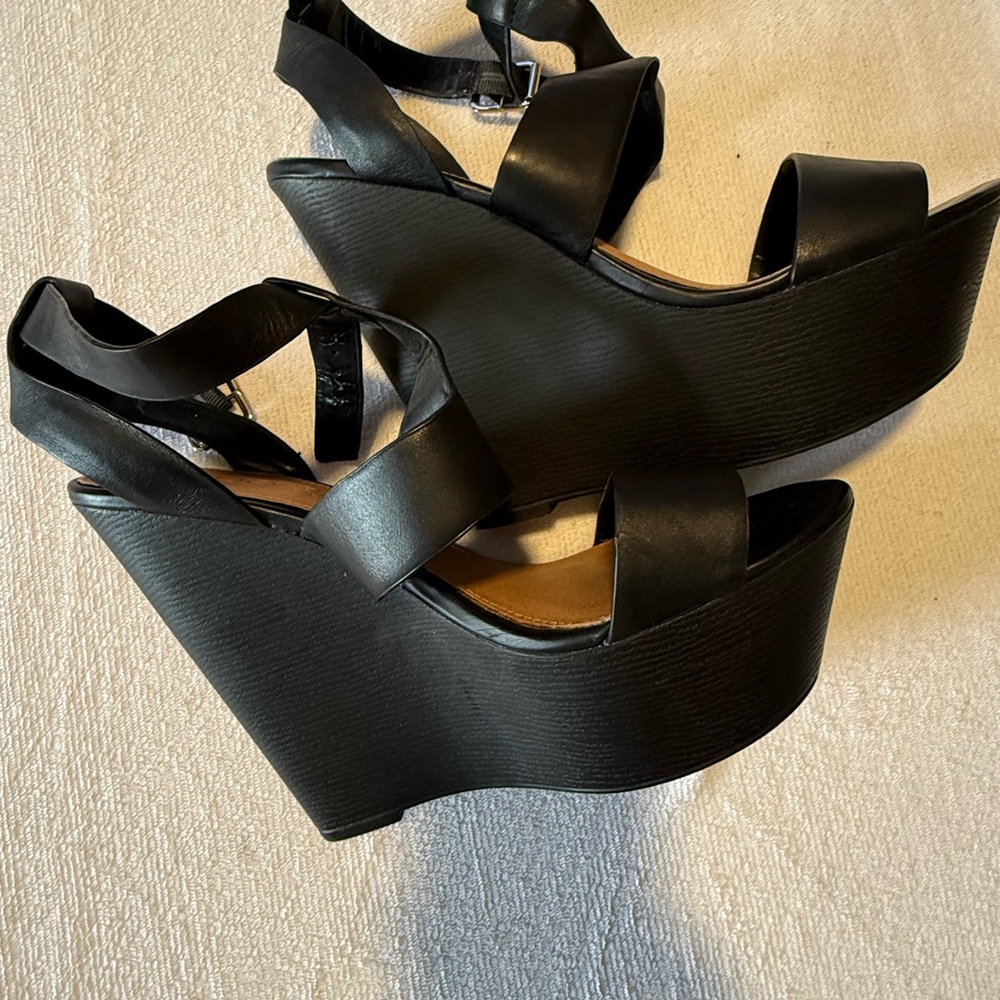 Aldo Black Platform Wedge Sandals - Gem